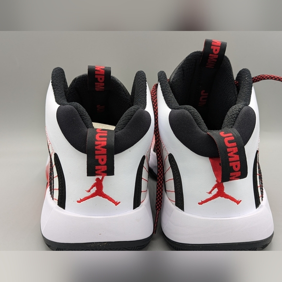 Jordan | Shoes | Nike Jordan Jumpman 22 White University Red Black ...